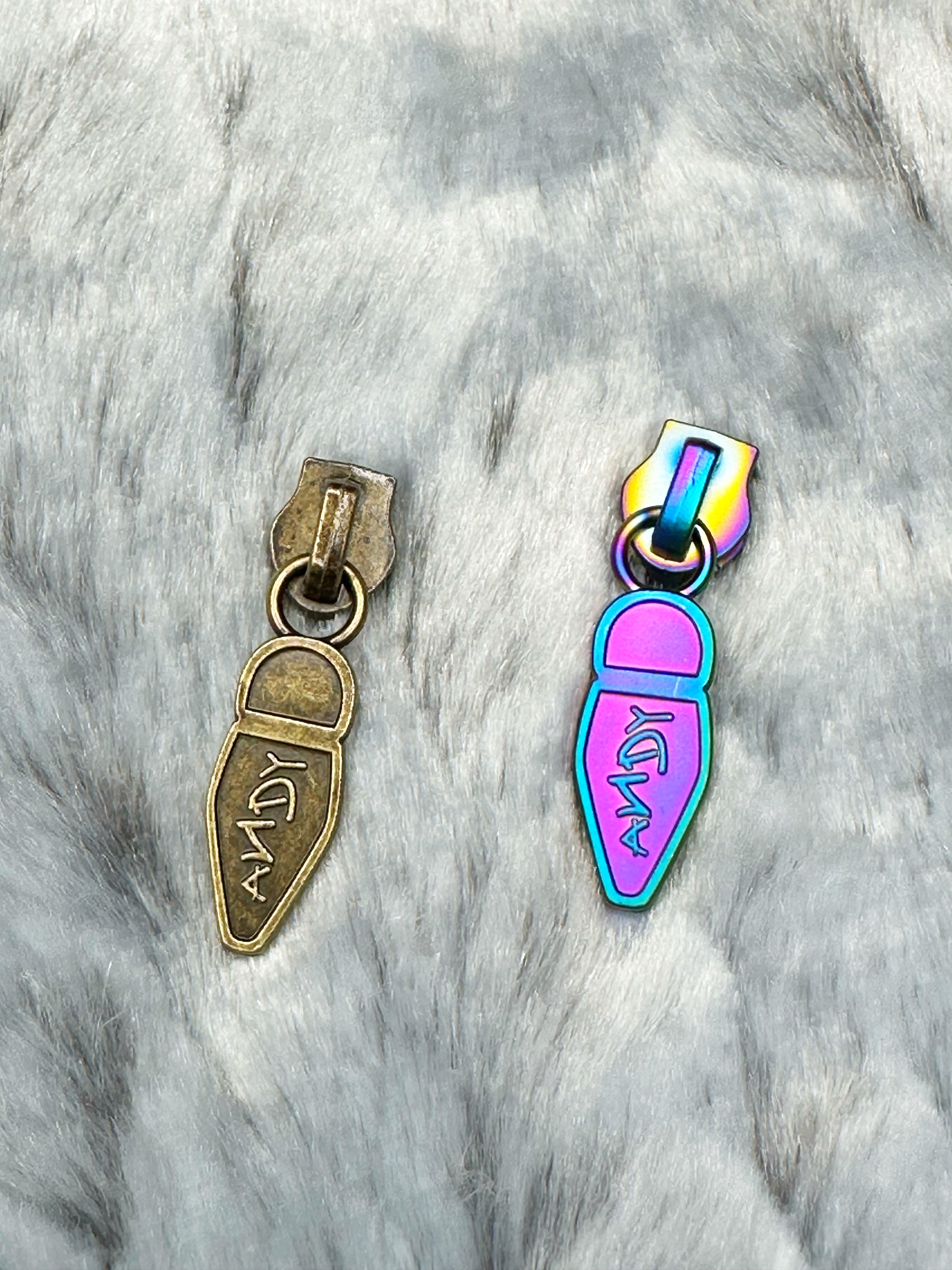 ANDY Zipper Pull (Toy Story) – RAW DESIGNS CCTX