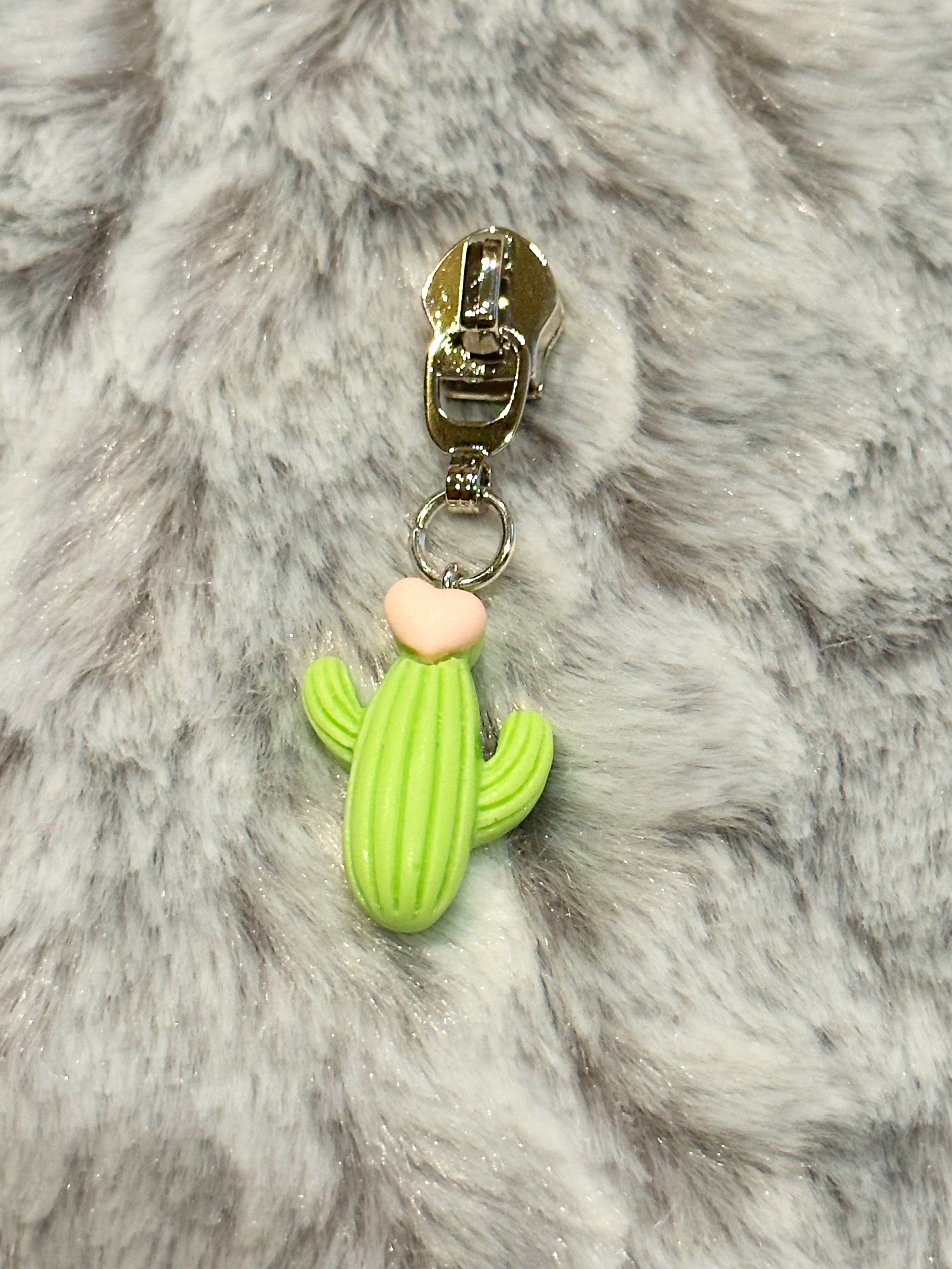 Cute Cactus Zipper Pull (resin) – RAW DESIGNS CCTX