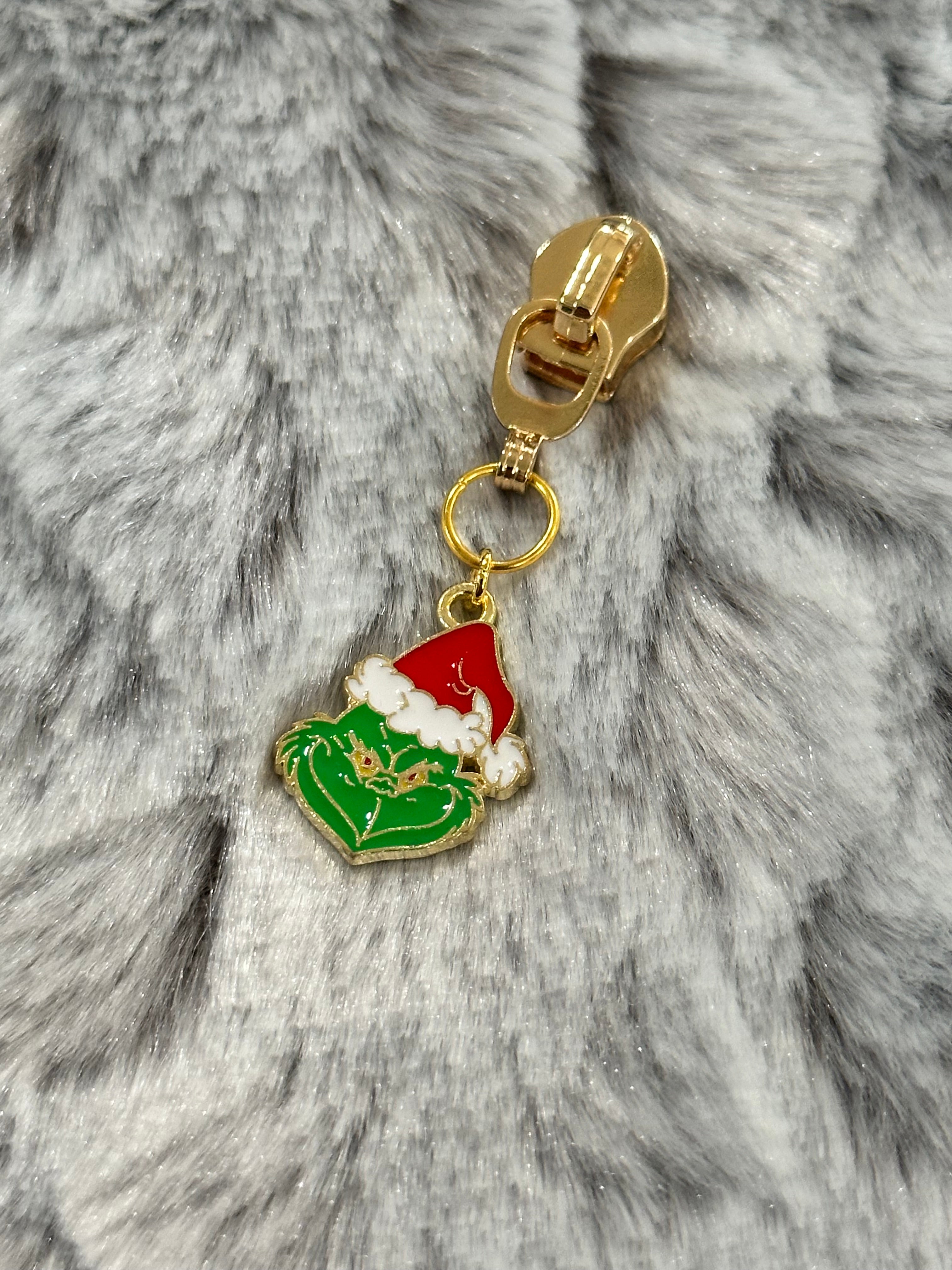 Grinch Face Zipper Pull (enamel) – RAW DESIGNS CCTX
