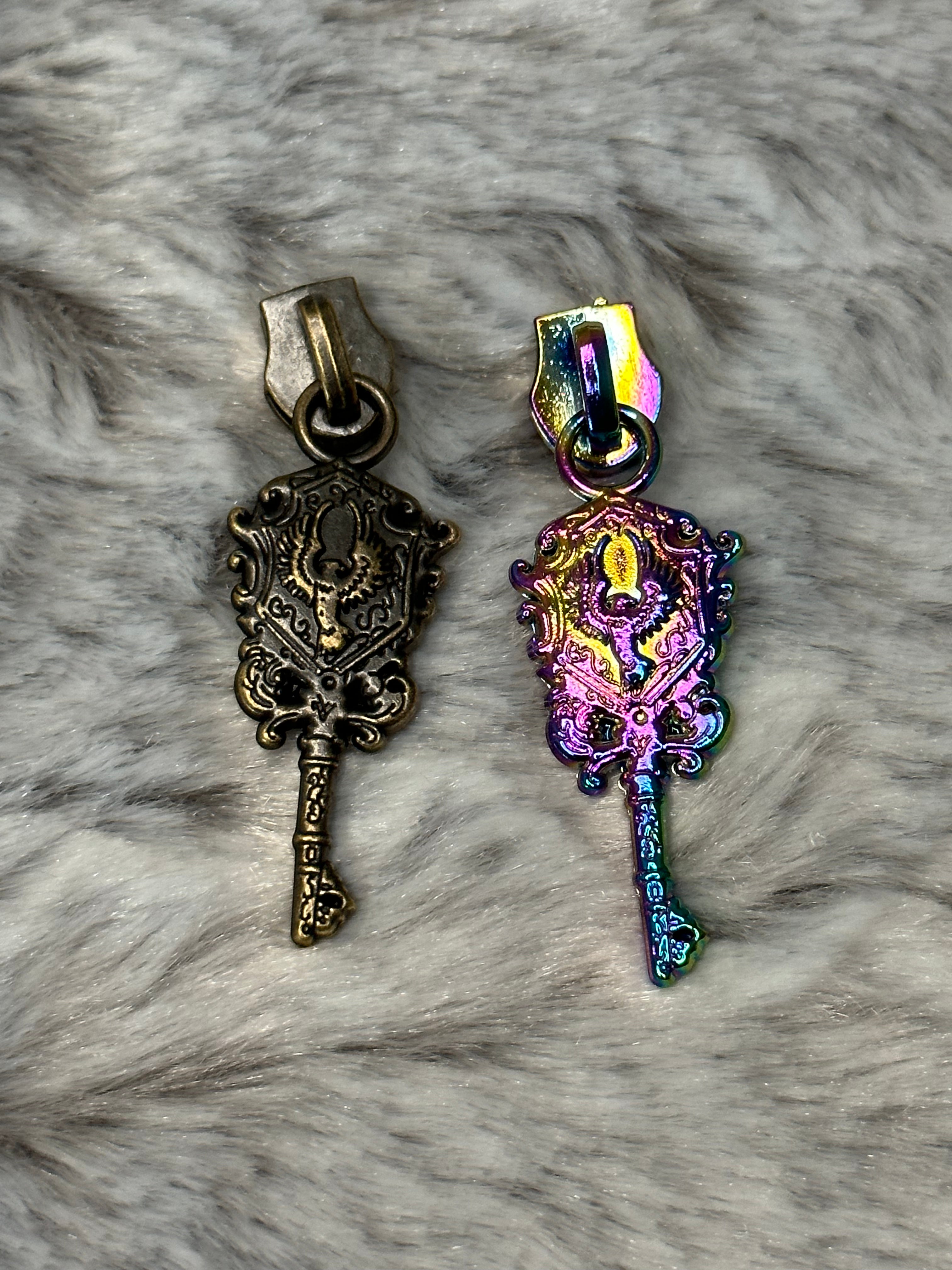 Ravenclaw Key Zipper Pull HP – RAW DESIGNS CCTX